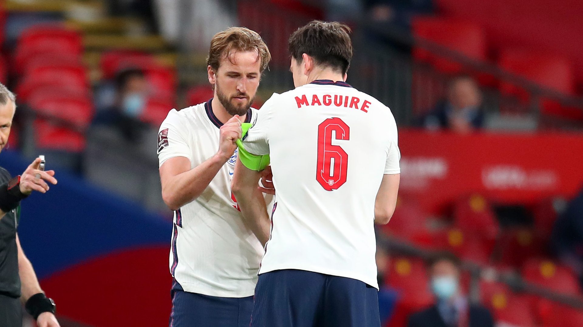 Kane leaps to defence of under-fire England team-mate Maguire | Stadium ...