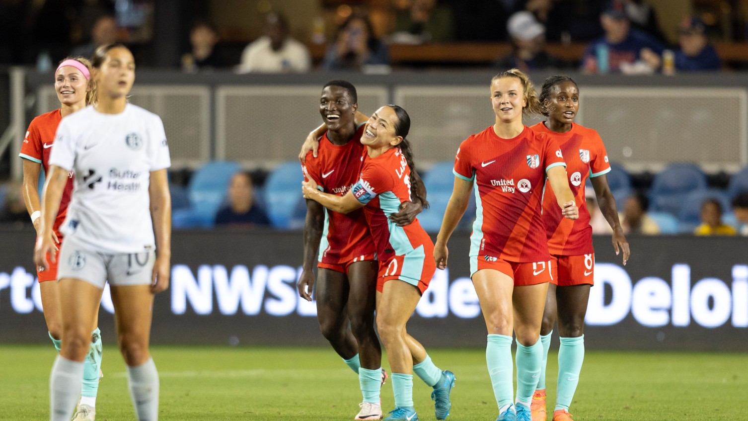 Chawinga breaks Kerr's NWSL single-season scoring record | Stadium Astro
