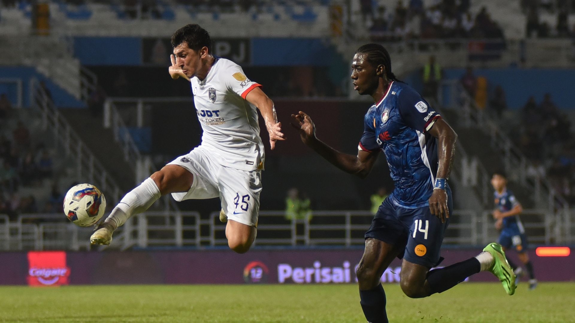 Forestieri selamatkan JDT | Stadium Astro