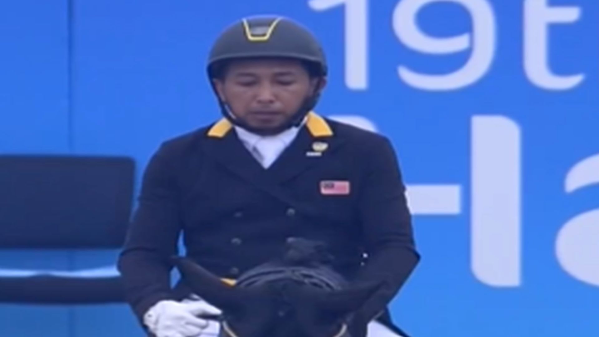 Qabil Ambak Sukan Asia Hangzhou: Qabil Ambak Butir Emas Sulung