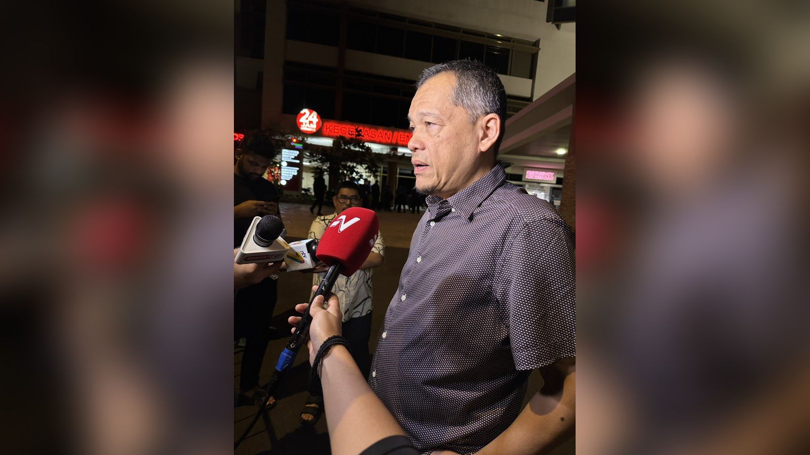 Terkini: Keadaan Faisal Halim agak menyedihkan, cedera tangan, rusuk ...