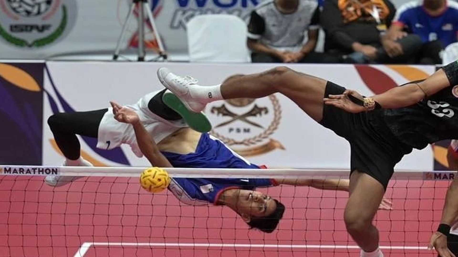 Piala Dunia ISTAF bawa PSM ke puncak | Stadium Astro