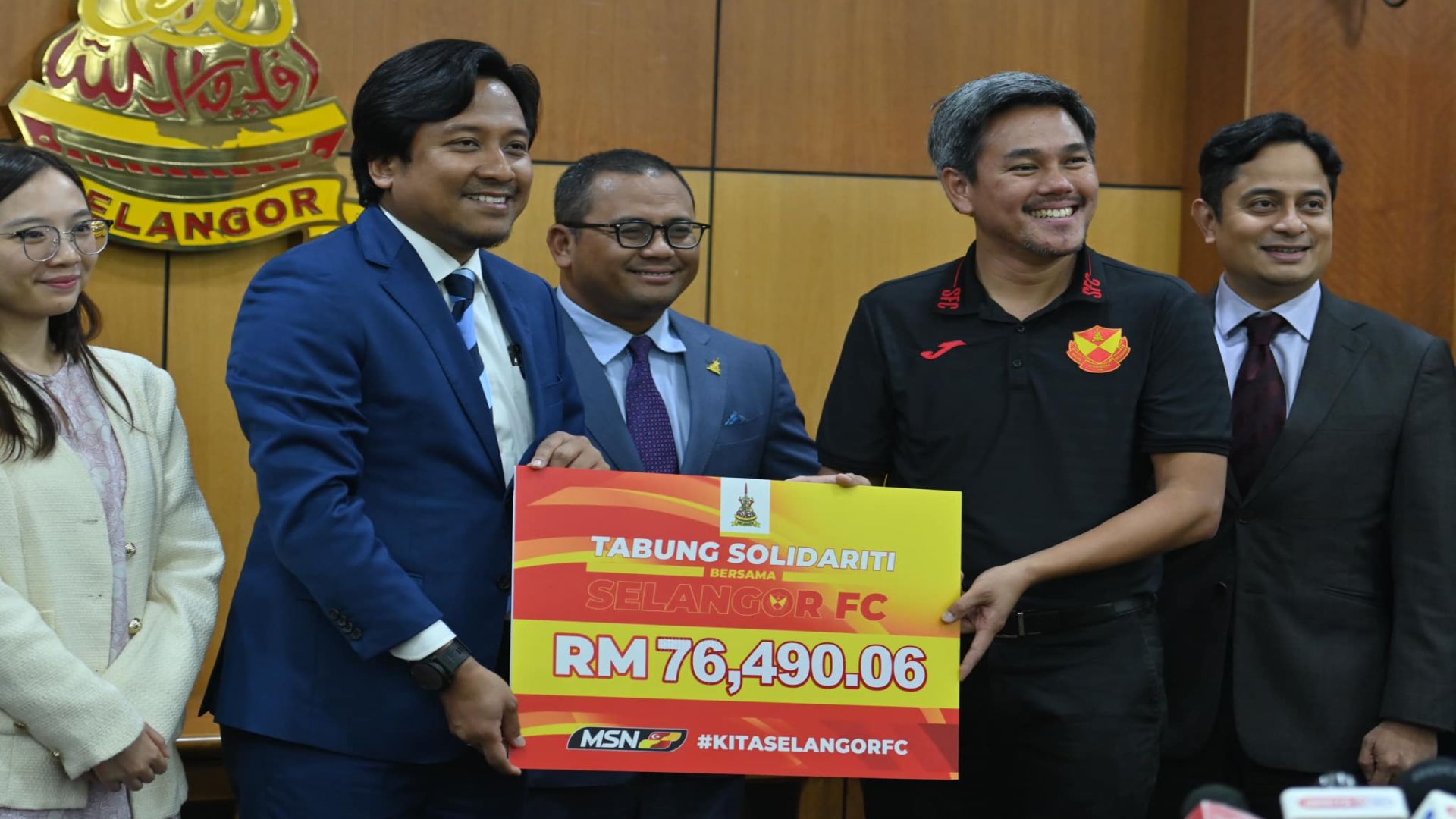 Kelab bola sepak Selangor terharu kuasa rakyat dalam bola sepak | Stadium Astro
