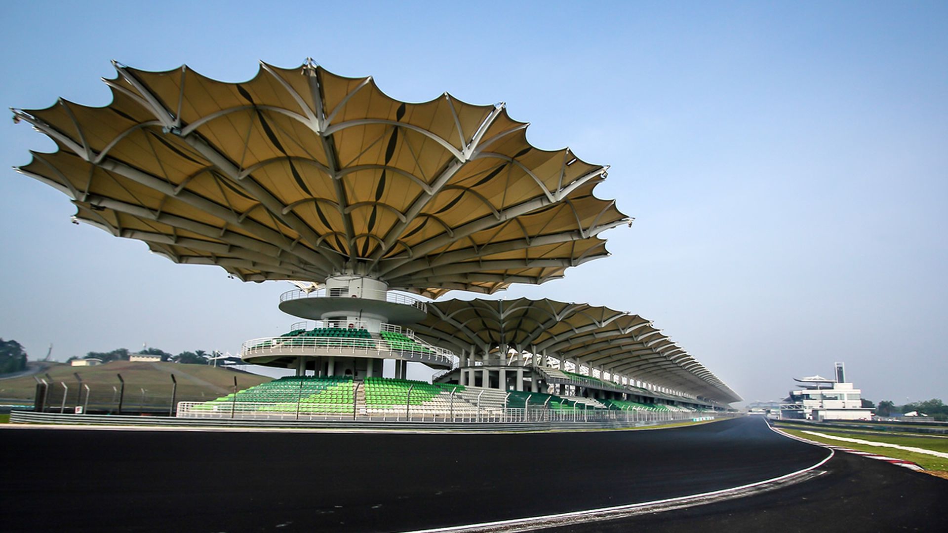 Petronas Grand Prix 2024: SIC sasar 200,000 pengunjung MotoGP | Stadium ...