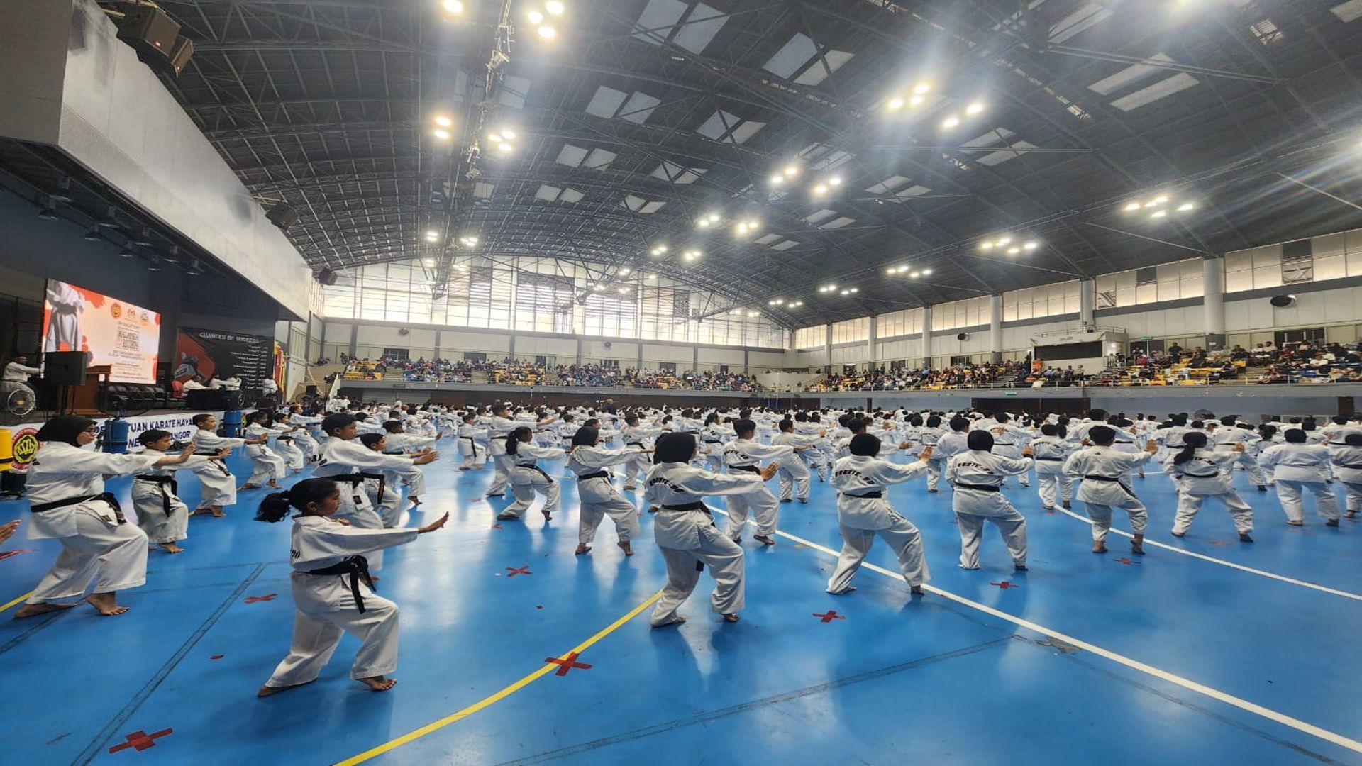 Persatuan Karate Hayashi-Ha Selangor terima pengiktirafan Malaysia Book ...