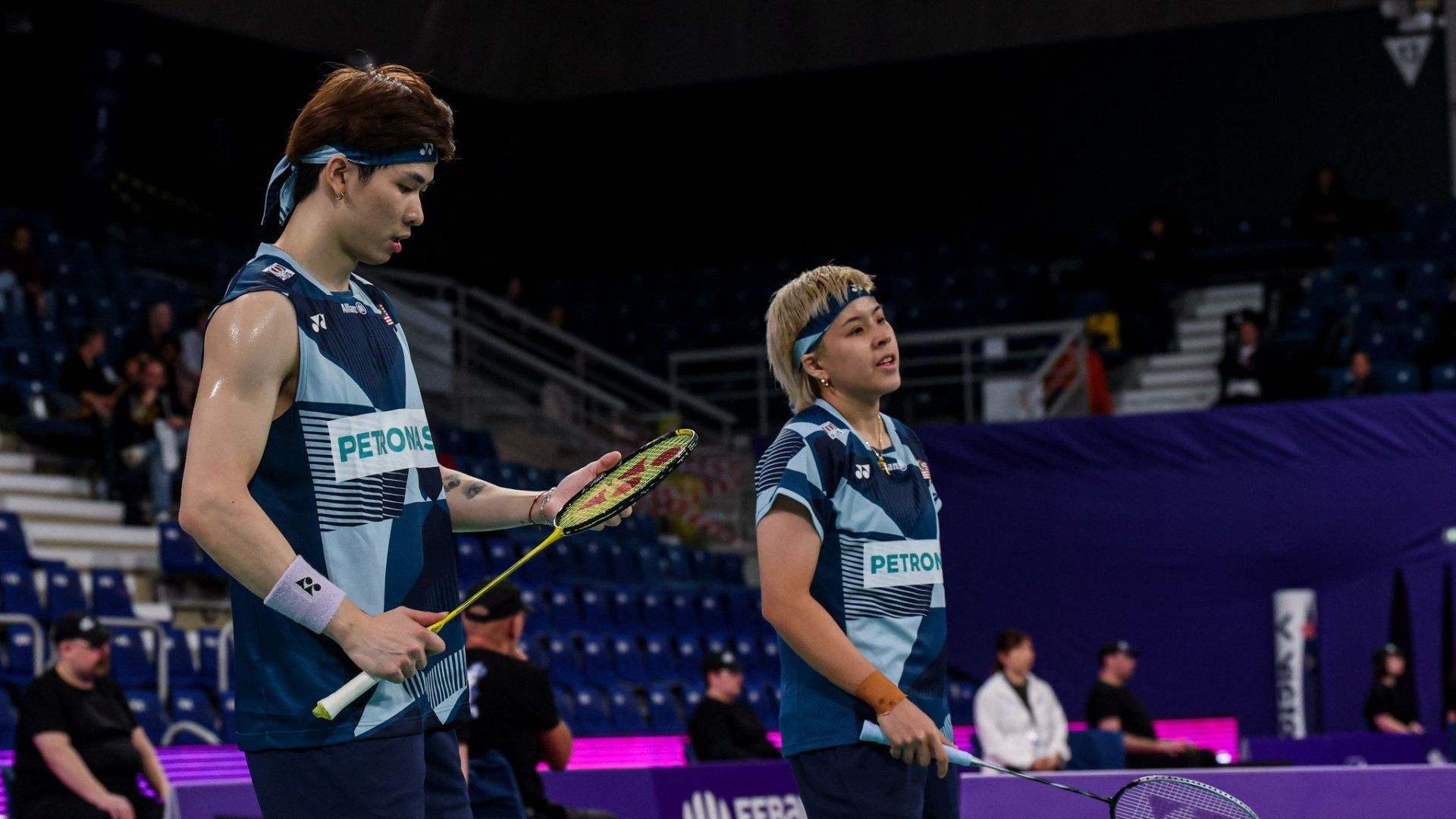 Kami pun bukan bagus sangat, kena belajar dengan orang lain juga -- Toh ...