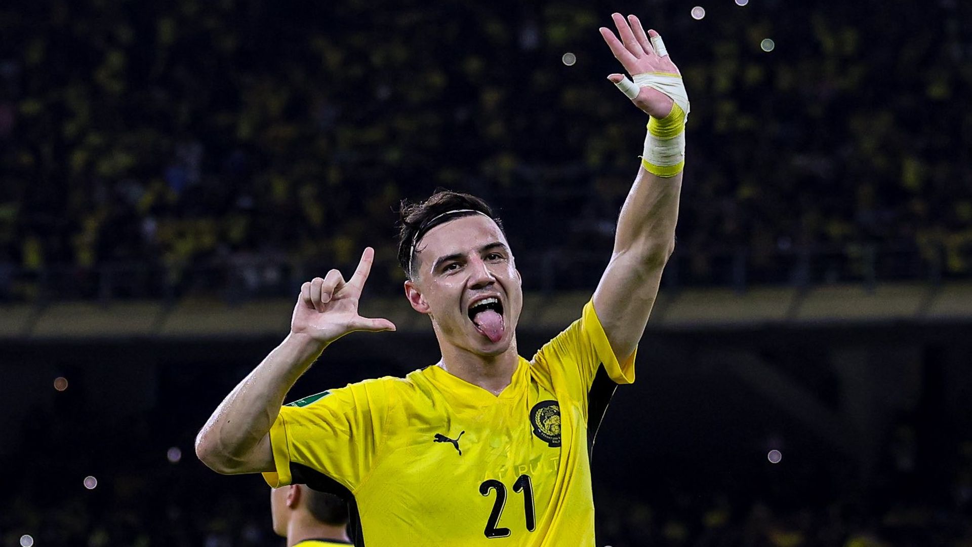 Dion Cools bukan sebagai pertahanan saja, tetapi pemain sayap ...